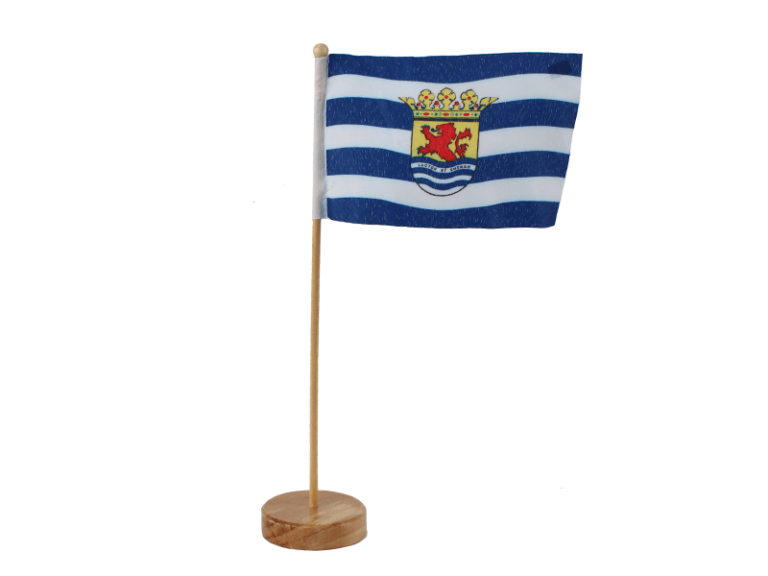 Zeeuwse vlag en wimpel - met wapen van Zeeland - Klompenmakerij Traas